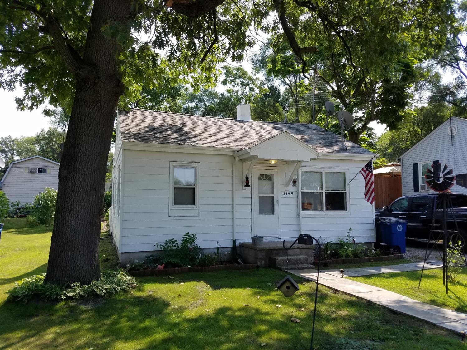 2449 Warrick Street, Lake Station, IN 46405 | MLS# 440096 | @properties ...