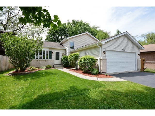 3S576 Wilbur Avenue, Warrenville, IL 60555 | MLS# 9239387 | @properties ...