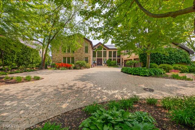 55 S Deere Park Drive, Highland Park, IL 60035 with ID MRED12409049 ...