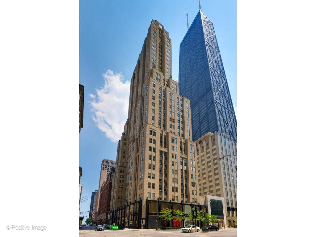159 E Walton Place, Chicago, Illinois, United States For Sale | FT ...